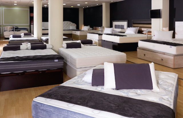 How to Test a Mattress In the Store - Mattress Peddlers